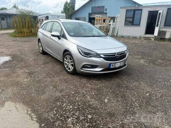 Opel Astra 2018 Cēsis, ar dzinēja tilpumu 1.60 L un nobraukumu 120 tūkst. km par 8900 €, foto 1 vietnē AUTOMOTO.COM.LV