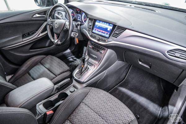 Opel Astra 2018 in Kaunas, with an engine capacity of 1.60 L and mileage of 237 thousand km for 8390 €, photo 11 on AUTOMOTO.COM.LV