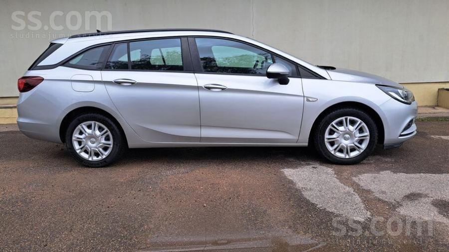 Opel Astra 2018 in Ogre, with an engine capacity of 1.60 L and mileage of 229 thousand km for 6350 €, photo 6 on AUTOMOTO.COM.LV