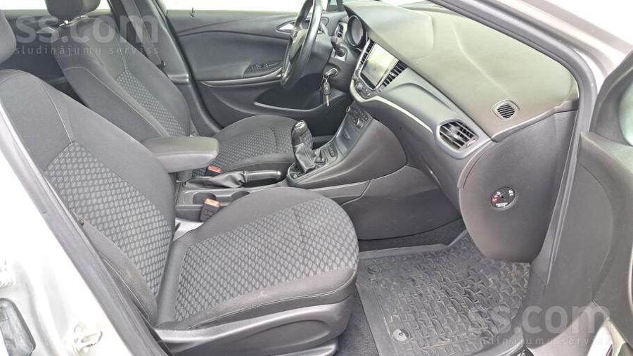 Opel Astra 2018 in Ogre, with an engine capacity of 1.60 L and mileage of 229 thousand km for 6350 €, photo 12 on AUTOMOTO.COM.LV