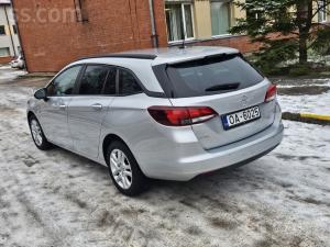 Opel Astra 2018 in Jekabpils, with an engine capacity of 1.60 L and mileage of 207 thousand km for 6690 €, photo 8 on AUTOMOTO.COM.LV