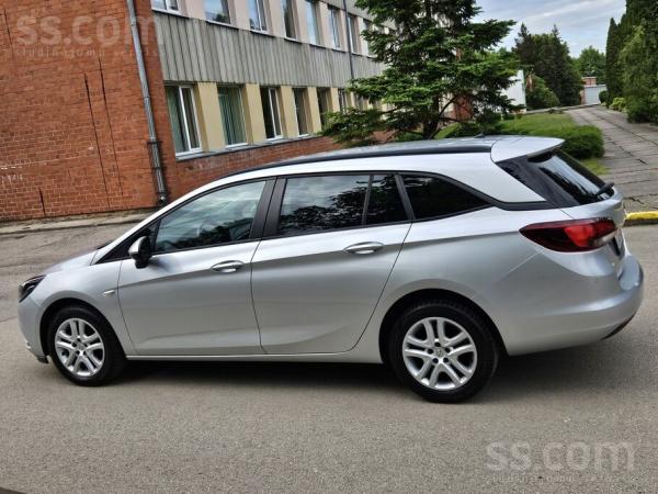 Opel Astra 2018 in Jekabpils, with an engine capacity of 1.60 L and mileage of 207 thousand km for 6390 €, photo 10 on AUTOMOTO.COM.LV