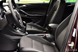 Opel Astra 2019 in Kretinga, with an engine capacity of 1.60 L and mileage of 186 thousand km for 6999 €, photo 15 on AUTOMOTO.COM.LV