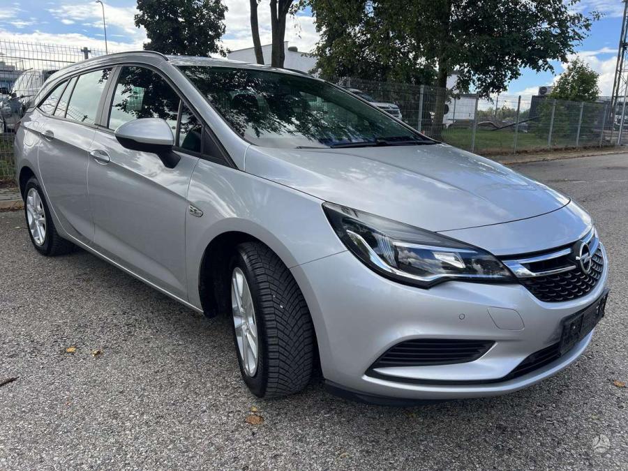 Opel Astra 2019 Marijampole, ar dzinēja tilpumu 1.60 L un nobraukumu 125 tūkst. km par 5800 €, foto 3 vietnē AUTOMOTO.COM.LV