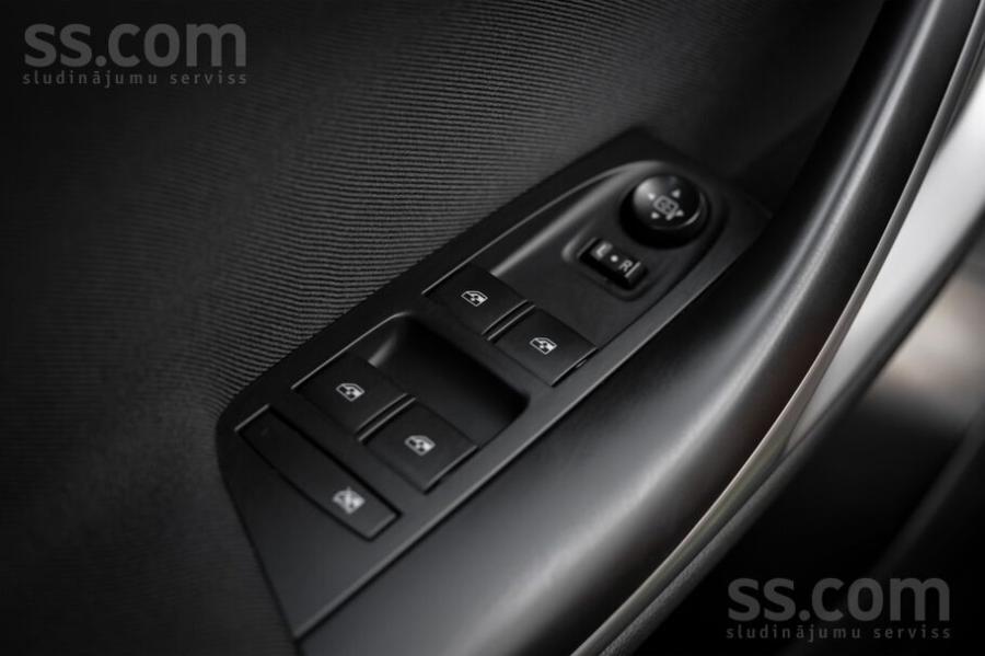 Opel Astra 2020 in Tukums, with an engine capacity of 1.50 L and mileage of 119 thousand km for 9450 €, photo 14 on AUTOMOTO.COM.LV