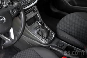 Opel Astra 2020 in Tukums, with an engine capacity of 1.50 L and mileage of 119 thousand km for 9450 €, photo 25 on AUTOMOTO.COM.LV