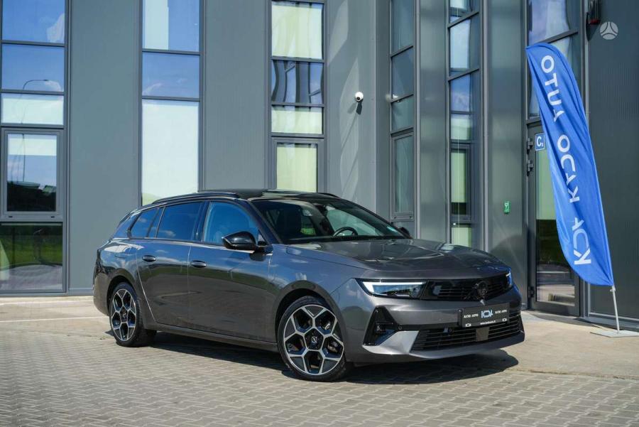 Opel Astra 2024 in Kaunas, with an engine capacity of 1.20 L and mileage of 21 thousand km for 21250 €, photo 1 on AUTOMOTO.COM.LV