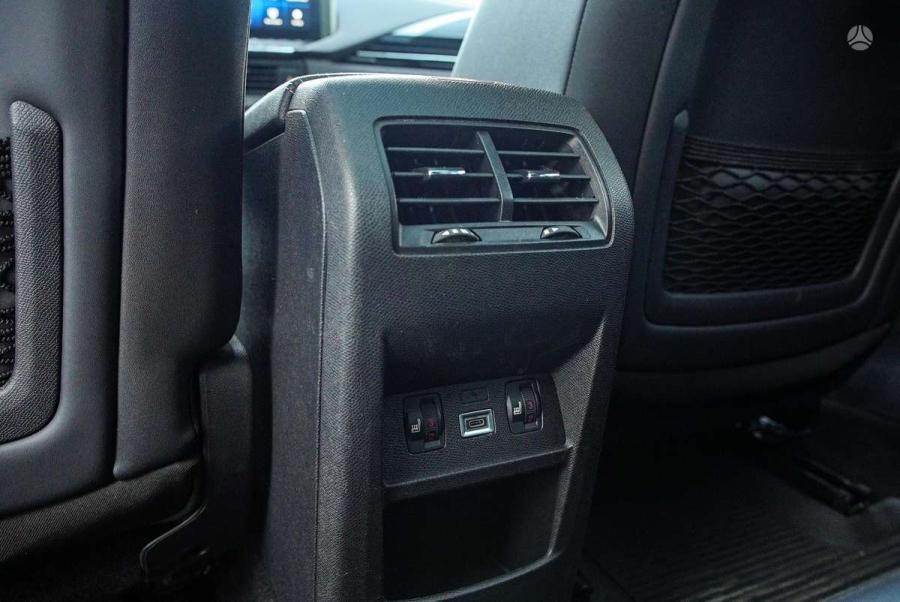 Opel Astra 2024 in Kaunas, with an engine capacity of 1.20 L and mileage of 21 thousand km for 21250 €, photo 38 on AUTOMOTO.COM.LV