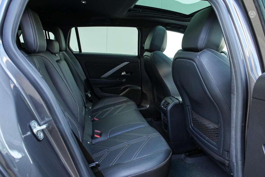 Opel Astra 2024 Kauņa, ar dzinēja tilpumu 1.20 L un nobraukumu 31 tūkst. km par 19950 €, foto 40 vietnē AUTOMOTO.COM.LV