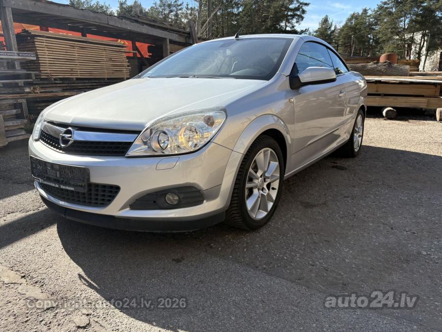 Grey Opel astra-twintop 2007 in Tallinn, with an engine capacity of 1.80 L and mileage of 77 thousand km for 4400 €, photo 3 on AUTOMOTO.COM.LV
