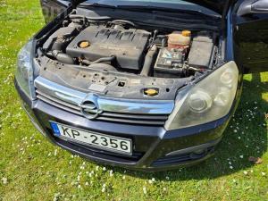 Melns Opel Astra Van 2006 Liepāja, ar dzinēja tilpumu 1.90 L un nobraukumu 466 tūkst. km par 1050 €, foto 4 vietnē AUTOMOTO.COM.LV