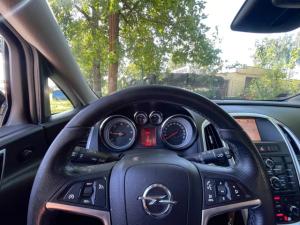 Melns Opel Astra Van 2011 Rīga, ar dzinēja tilpumu 2.00 L un nobraukumu 0 tūkst. km par 4100 €, foto 13 vietnē AUTOMOTO.COM.LV
