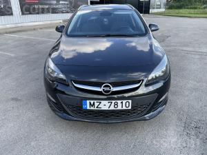 Black Opel Astra Van 2014 in Riga, with an engine capacity of 1.70 L and mileage of 260 thousand km for 4660 €, photo 1 on AUTOMOTO.COM.LV