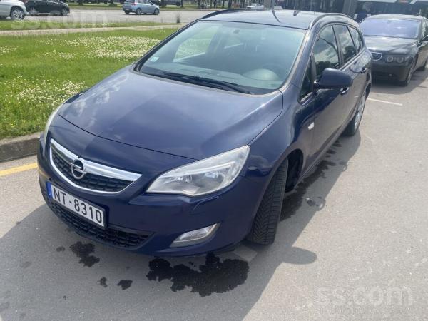 Blue Opel Astra Van 2012 in Riga, with an engine capacity of 1.70 L and mileage of 0 thousand km for 2350 €, photo 2 on AUTOMOTO.COM.LV
