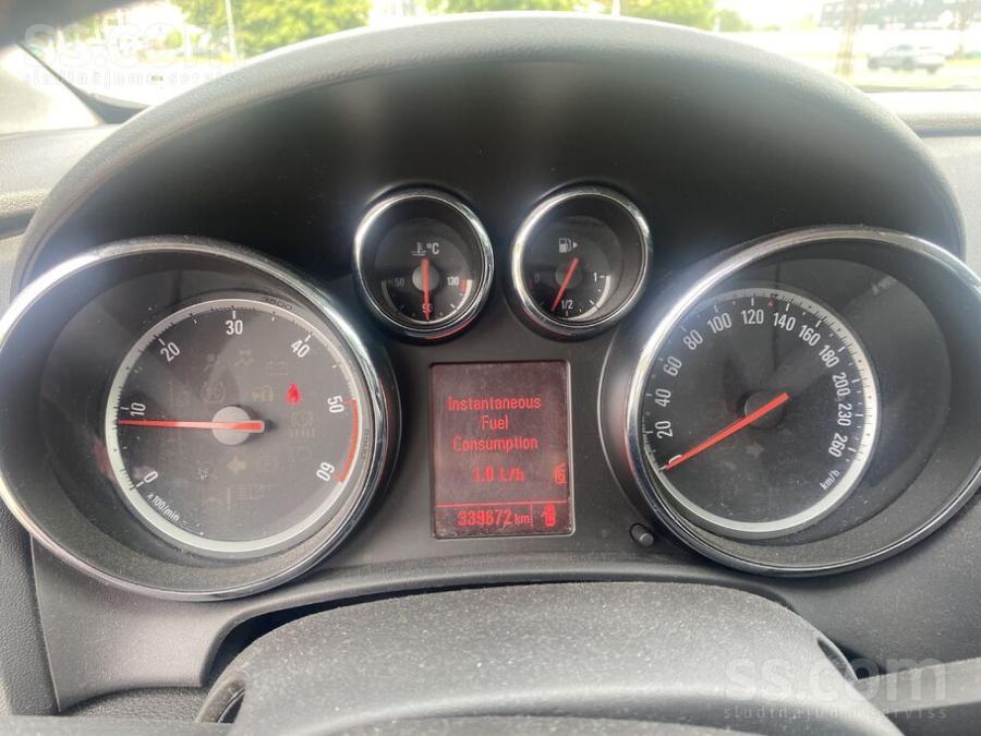 Blue Opel Astra Van 2012 in Riga, with an engine capacity of 1.70 L and mileage of 0 thousand km for 2350 €, photo 9 on AUTOMOTO.COM.LV