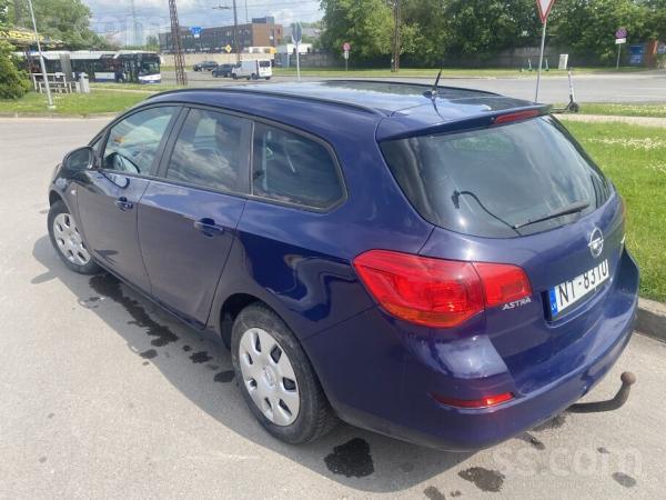 Blue Opel Astra Van 2012 in Riga, with an engine capacity of 1.70 L and mileage of 0 thousand km for 2350 €, photo 10 on AUTOMOTO.COM.LV