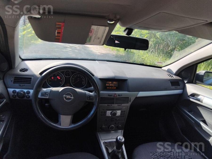 Zaļš Opel Astra Van 2005 Madona, ar dzinēja tilpumu 1.70 L un nobraukumu 325 tūkst. km par 1400 €, foto 4 vietnē AUTOMOTO.COM.LV