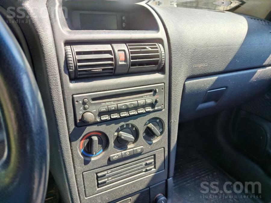 Pelēks Opel Astra Van 2001 Rīga, ar dzinēja tilpumu 1.60 L un nobraukumu 169 tūkst. km par 1000 €, foto 8 vietnē AUTOMOTO.COM.LV