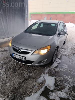 Pelēks Opel Astra Van 2011 Tukums, ar dzinēja tilpumu 1.70 L un nobraukumu 260 tūkst. km par 1400 €, foto  vietnē AUTOMOTO.COM.LV