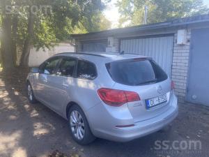 Pelēks Opel Astra Van 2015 Rīga, ar dzinēja tilpumu 1.60 L un nobraukumu 270 tūkst. km par 4999 €, foto 5 vietnē AUTOMOTO.COM.LV