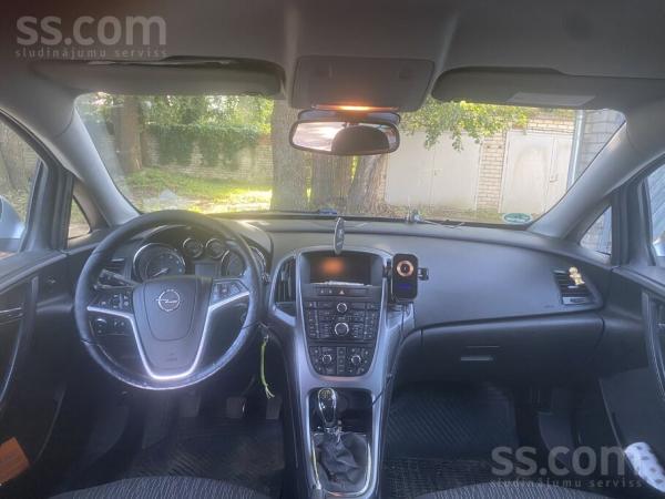 Pelēks Opel Astra Van 2015 Rīga, ar dzinēja tilpumu 1.60 L un nobraukumu 270 tūkst. km par 4999 €, foto 6 vietnē AUTOMOTO.COM.LV