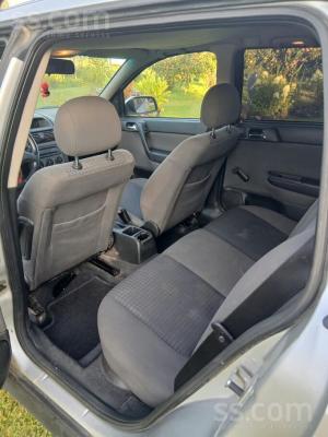 Grey Opel Astra Van 2004 in Valka, with an engine capacity of 1.70 L and mileage of 366 thousand km for 1050 €, photo 6 on AUTOMOTO.COM.LV
