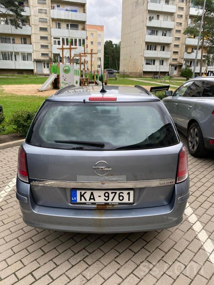 Pelēks Opel Astra Van 2005 Saldus, ar dzinēja tilpumu 1.70 L un nobraukumu 317 tūkst. km par 800 €, foto 4 vietnē AUTOMOTO.COM.LV