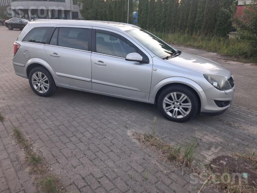 Pelēks Opel Astra Van 2009 Jūrmala, ar dzinēja tilpumu 1.70 L un nobraukumu 340 tūkst. km par 2250 €, foto 7 vietnē AUTOMOTO.COM.LV