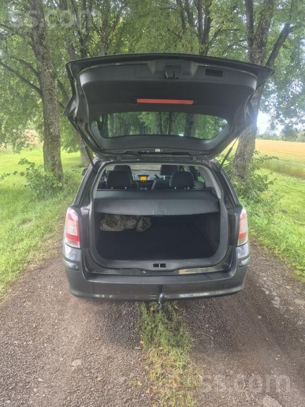 Pelēks Opel Astra Van 2010 Bauska, ar dzinēja tilpumu 1.70 L un nobraukumu 213 tūkst. km par 2500 €, foto 3 vietnē AUTOMOTO.COM.LV