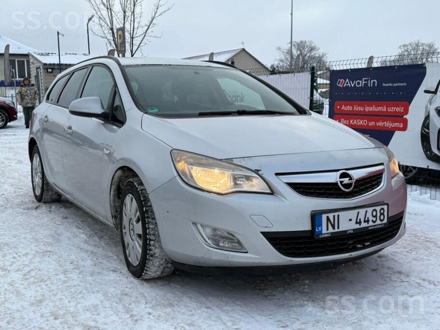Pelēks Opel Astra Van 2011 Tukums, ar dzinēja tilpumu 1.70 L un nobraukumu 460 tūkst. km par 1500 €, foto 2 vietnē AUTOMOTO.COM.LV