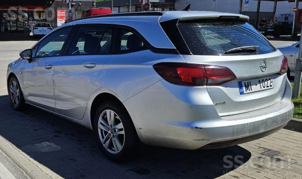 Grey Opel Astra Van 2016 in Riga, with an engine capacity of 1.60 L and mileage of 321 thousand km for 3800 €, photo 2 on AUTOMOTO.COM.LV