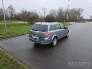 Opel Astra Van 2008 Rīga, ar dzinēja tilpumu 1.60 L un nobraukumu 284 tūkst. km par 2400 €, foto 4 vietnē AUTOMOTO.COM.LV