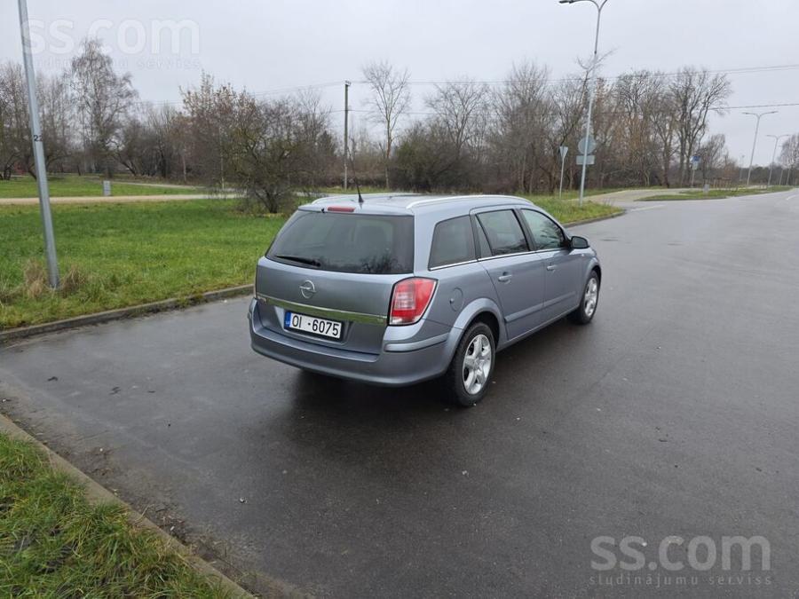 Opel Astra Van 2008 Rīga, ar dzinēja tilpumu 1.60 L un nobraukumu 284 tūkst. km par 2400 €, foto 4 vietnē AUTOMOTO.COM.LV