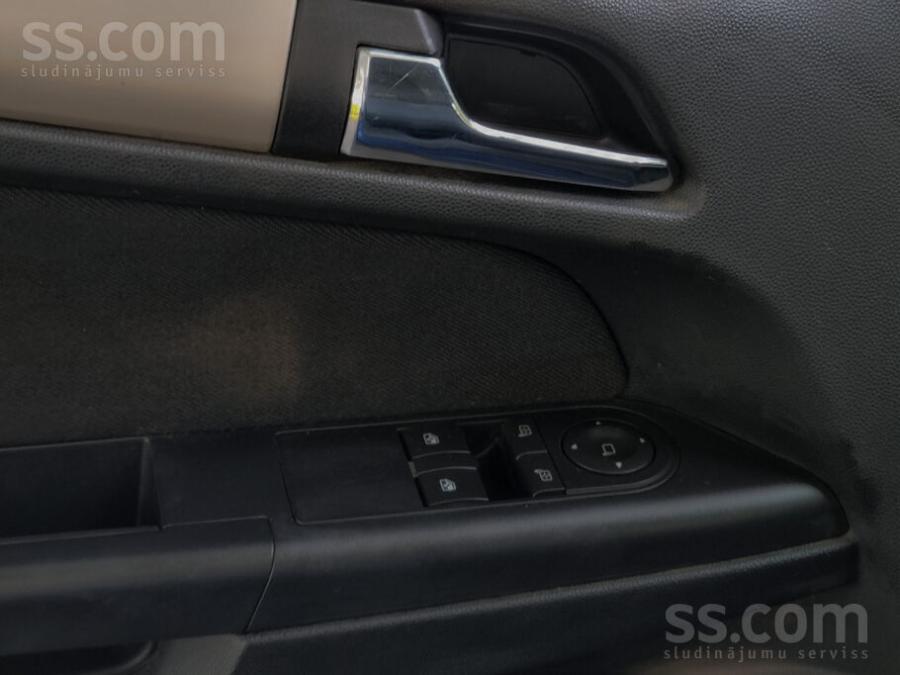 Violets Opel Astra 2008 Rīga, ar dzinēja tilpumu 1.90 L un nobraukumu 270 tūkst. km par 1100 €, foto 5 vietnē AUTOMOTO.COM.LV