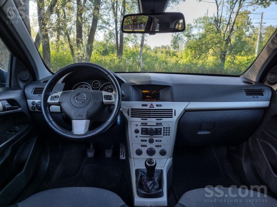 Violets Opel Astra 2008 Rīga, ar dzinēja tilpumu 1.90 L un nobraukumu 270 tūkst. km par 1100 €, foto 8 vietnē AUTOMOTO.COM.LV