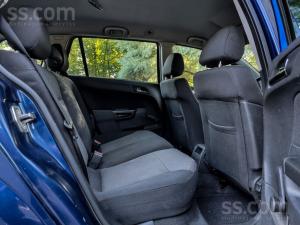 Violets Opel Astra 2008 Rīga, ar dzinēja tilpumu 1.90 L un nobraukumu 270 tūkst. km par 1100 €, foto 9 vietnē AUTOMOTO.COM.LV