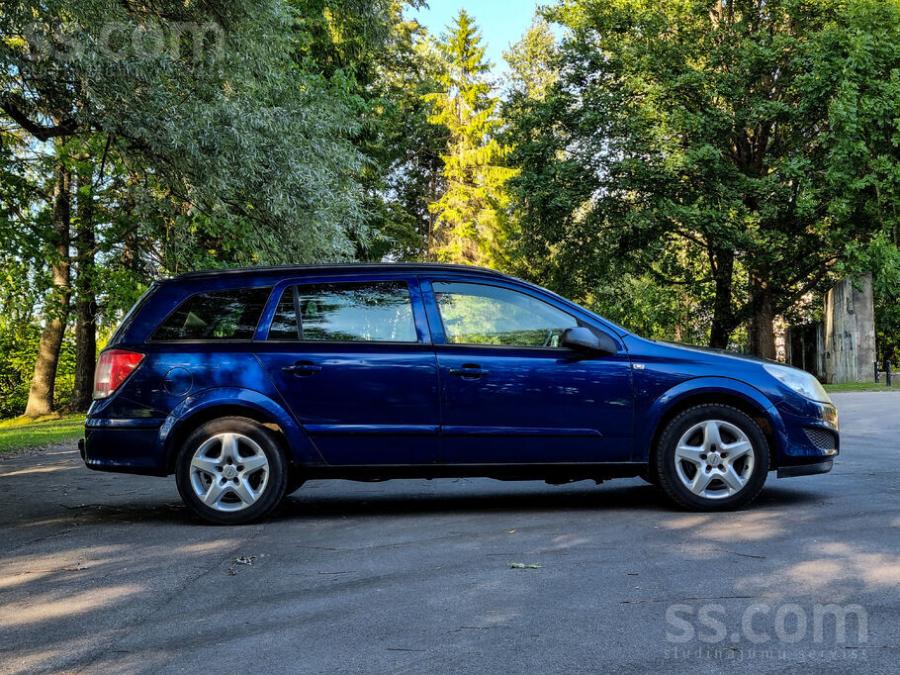 Violets Opel Astra 2008 Rīga, ar dzinēja tilpumu 1.90 L un nobraukumu 270 tūkst. km par 1100 €, foto 11 vietnē AUTOMOTO.COM.LV