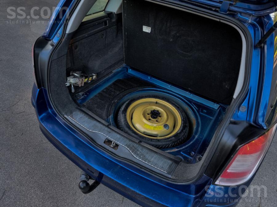 Violets Opel Astra 2008 Rīga, ar dzinēja tilpumu 1.90 L un nobraukumu 270 tūkst. km par 1100 €, foto 18 vietnē AUTOMOTO.COM.LV