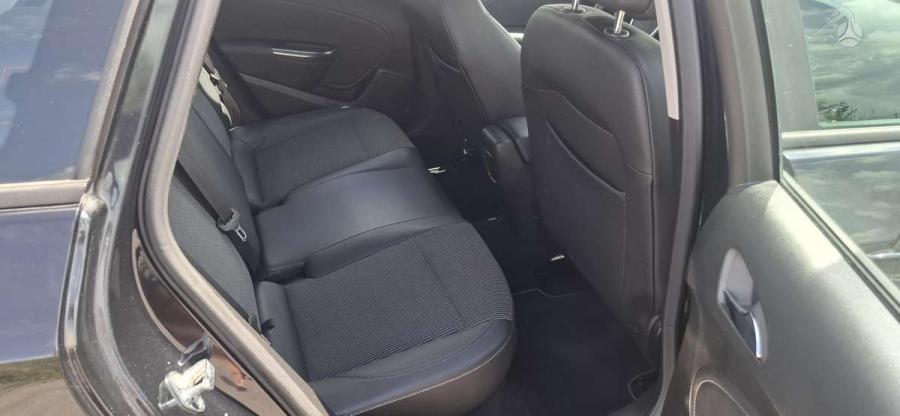Violets Opel Astra 2011 Marijampole, ar dzinēja tilpumu 1.96 L un nobraukumu 289 tūkst. km par 3300 €, foto 15 vietnē AUTOMOTO.COM.LV