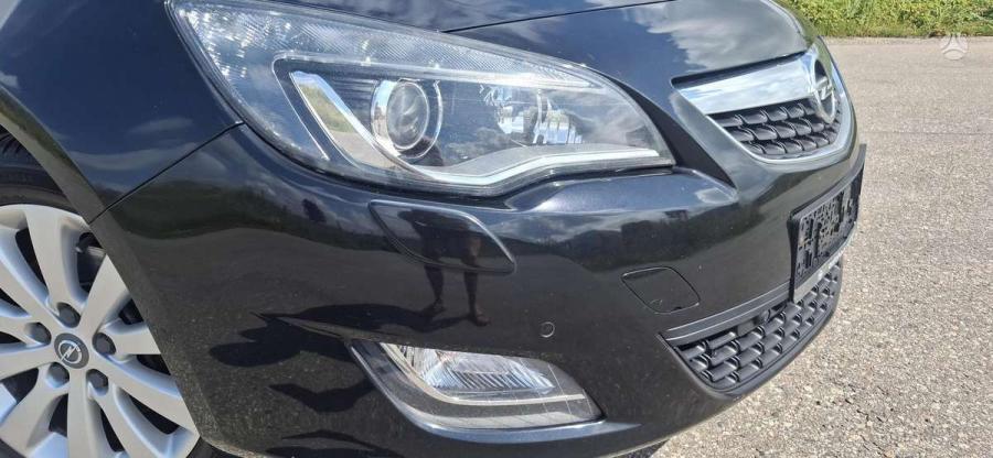 Violets Opel Astra 2011 Marijampole, ar dzinēja tilpumu 1.96 L un nobraukumu 289 tūkst. km par 3300 €, foto 21 vietnē AUTOMOTO.COM.LV
