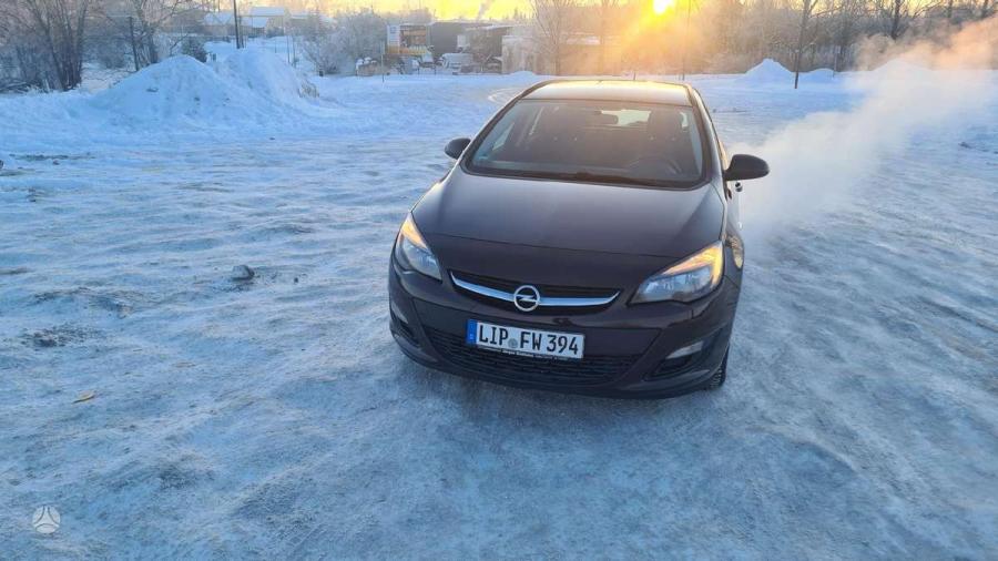 Violets Opel Astra 2013 Šauļi, ar dzinēja tilpumu 1.69 L un nobraukumu 219 tūkst. km par 3500 €, foto 1 vietnē AUTOMOTO.COM.LV