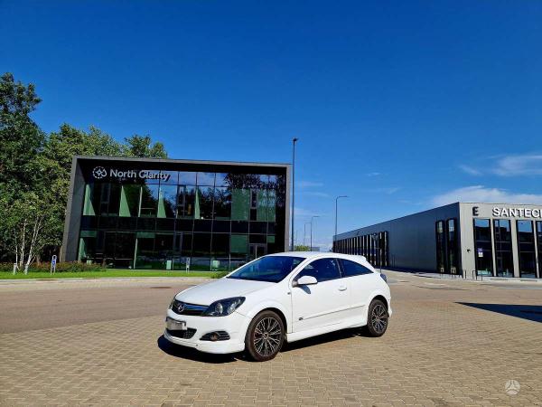 Balts Opel Astra 2008 Viļņa, ar dzinēja tilpumu 1.70 L un nobraukumu 271 tūkst. km par 1200 €, foto 1 vietnē AUTOMOTO.COM.LV