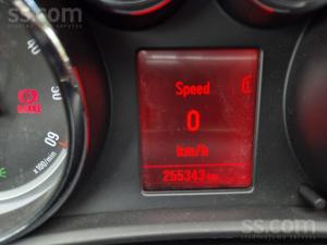 White Opel Astra 2012 in Riga, with an engine capacity of 1.70 L and mileage of 255 thousand km for 4500 €, photo 8 on AUTOMOTO.COM.LV