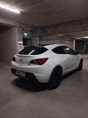 Balts Opel Astra 2013 Viļņa, ar dzinēja tilpumu 1.70 L un nobraukumu 285 tūkst. km par 5000 €, foto 5 vietnē AUTOMOTO.COM.LV