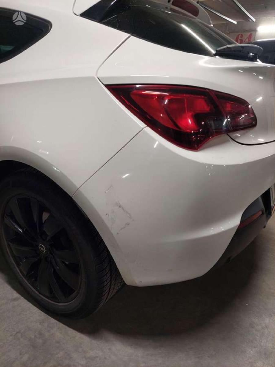 Balts Opel Astra 2013 Viļņa, ar dzinēja tilpumu 1.70 L un nobraukumu 285 tūkst. km par 5000 €, foto 6 vietnē AUTOMOTO.COM.LV