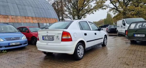 Balts Opel Astra 1999 Valmiera, ar dzinēja tilpumu 1.20 L un nobraukumu 421 tūkst. km par 650 €, foto 3 vietnē AUTOMOTO.COM.LV