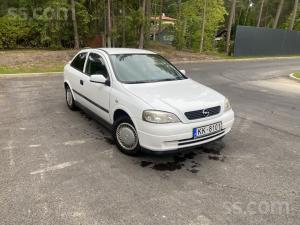 White Opel Astra 2001 in Riga, with an engine capacity of 1.70 L and mileage of 289 thousand km for 1450 €, photo 3 on AUTOMOTO.COM.LV