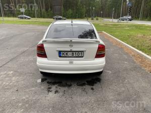 White Opel Astra 2001 in Riga, with an engine capacity of 1.70 L and mileage of 289 thousand km for 1450 €, photo 6 on AUTOMOTO.COM.LV