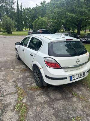 White Opel Astra 2005 in Riga, with an engine capacity of 1.70 L and mileage of 0 thousand km for 300 €, photo 5 on AUTOMOTO.COM.LV