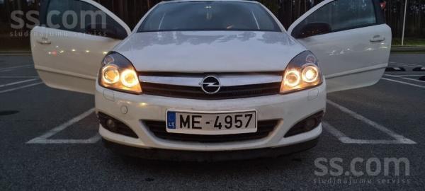 Opel Astra 2006 Rīga vietnē Balts Opel Astra 2006 Rīga, ar dzinēja tilpumu 1.70 L un nobraukumu 406 tūkst. km par 2990 €, foto 1 vietnē AUTOMOTO.COM.LV